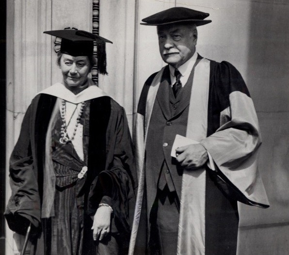 Ury Greenberg’s Adventures in Wonderland | Jerry's Picks